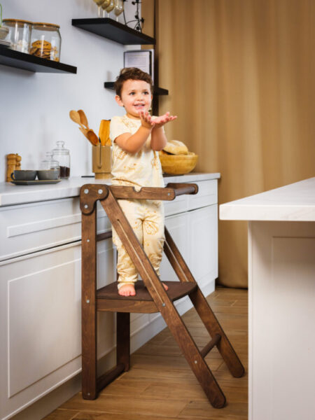 The Benefits of a Kitchen Helper Tower